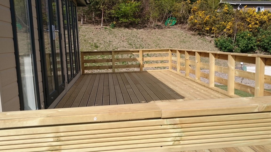 Decking 4 - Ge Robinson